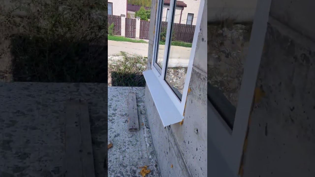 Строительство монолитного дома в Новороссийске Накрыли кровлю, навес и вставили пластиковые окна