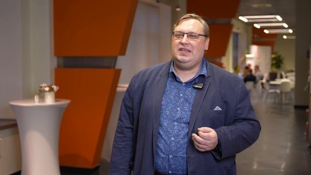 Дмитрий Иншаков, 
CIO, "Kept".
Интенсив по генеративным алгоритмам и ИИ