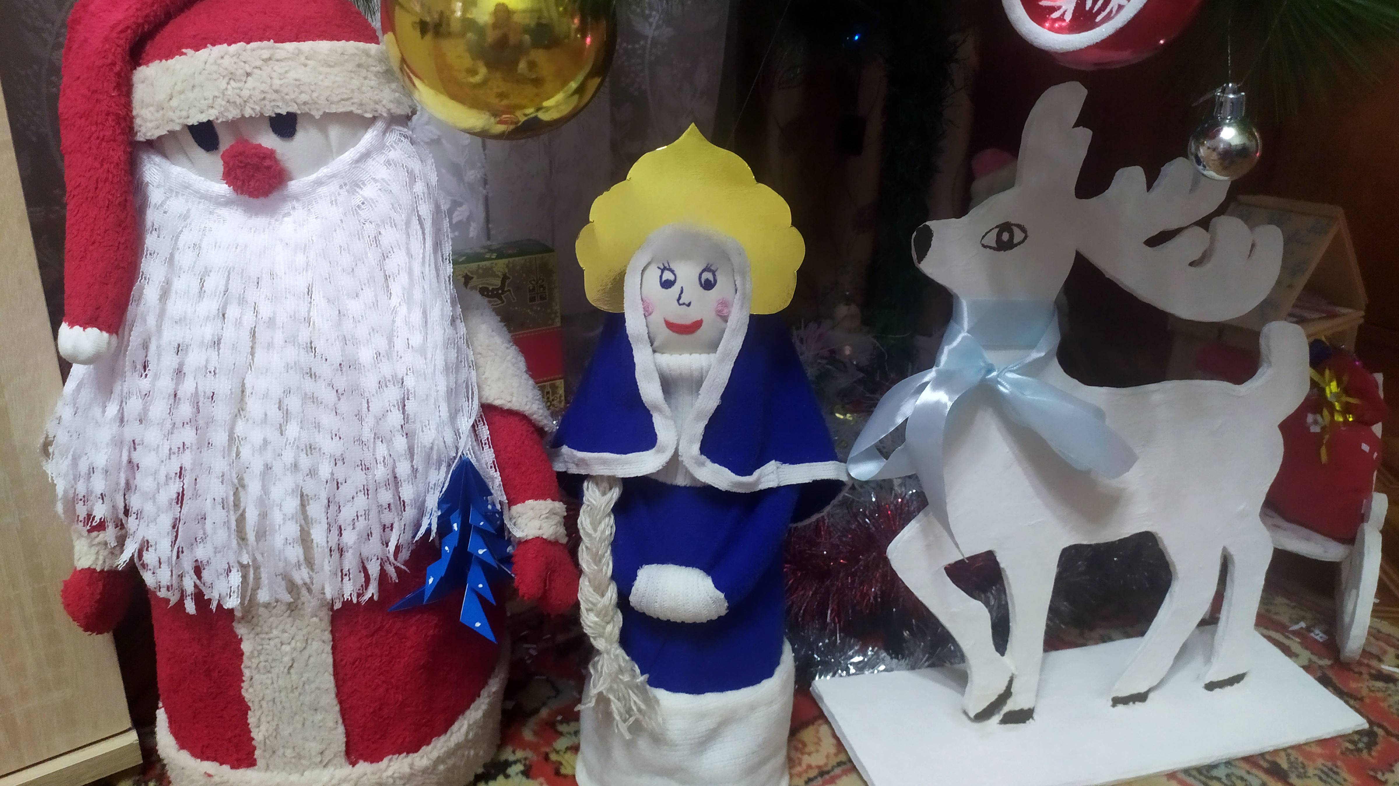 Снегурочка из подручных материалов своими руками.