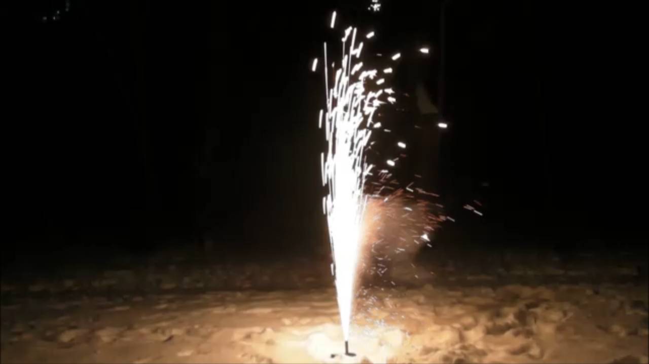 Угольные составы для новогодних фонтанов.