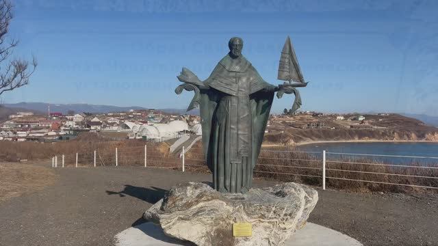 Маяк-часовня. Мыс Пещурова. За тех, кто в море .Я пью до дна за тех, кто в море