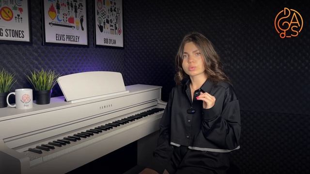 Фортепиано или синтезатор? Как выбрать? Оксана Козакова, преподаватель по фортепиано и сольфеджио