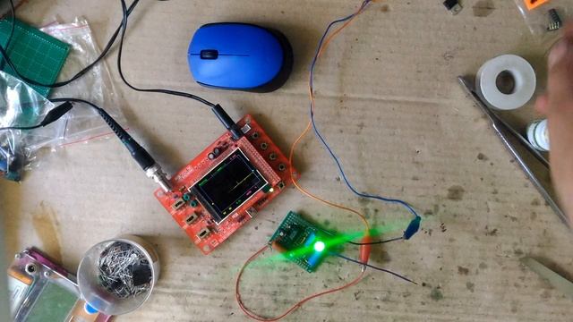 Детектор скрытой проводки своими руками.