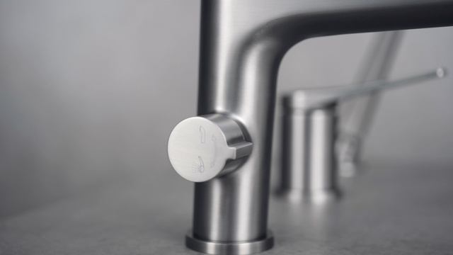 Смеситель на борт ванны на 3 отверстия LM3745GM