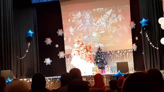 танец Олонянных солдатиков из Щелкунчика-1001 песенка