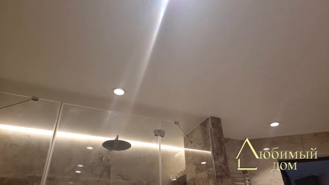 Натяжные потолки Ярославль в Ярославле Парящий натяжной потолок в ванной комнате