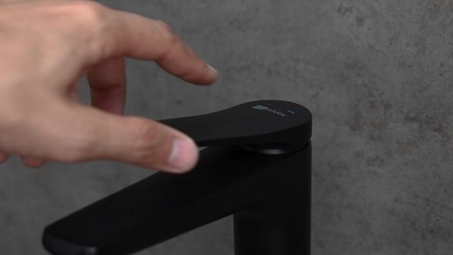 Cмеситель для умывальника LM3709BL