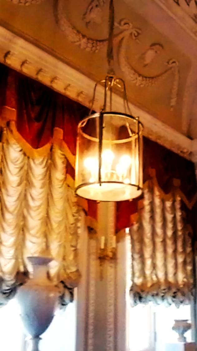 Гатчинский дворец — Аванзал. Парадные залы дворца – это история почти три столетия.