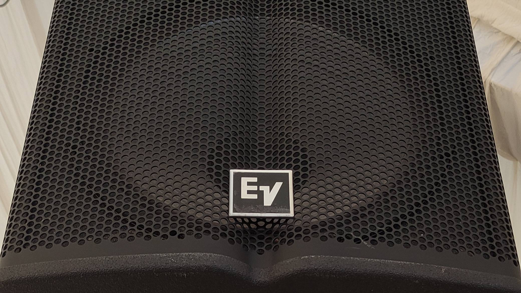 Как самому сшить чехол для студийных акустических колонок Electro Voice?