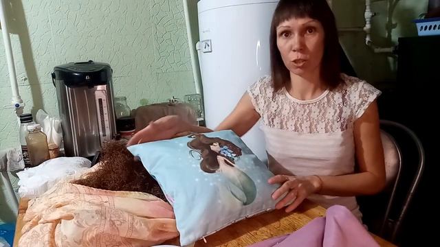 Подушечка для подарка с хвойной шерстью