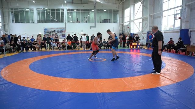 Новотитаровская Вес 92 кг. Финал Эссоме Самуэль (Новокубанский р-н)-Парамонов Сергей (Новопокровский