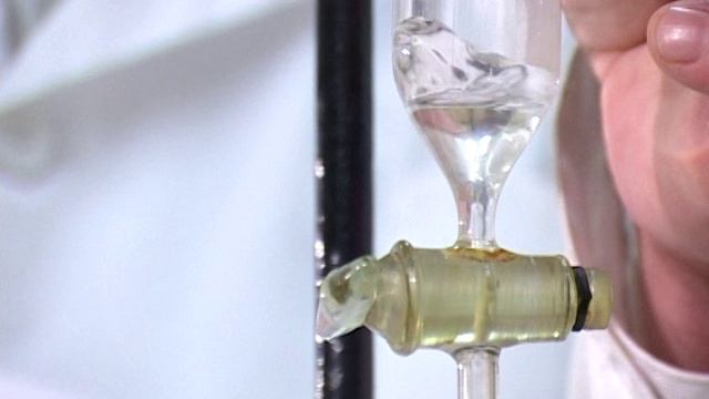 006. Получение ацетилена в лаб гидролизом карбида кальция