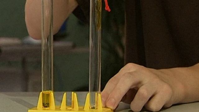 156. Взаимопревращение хроматов и дихроматов