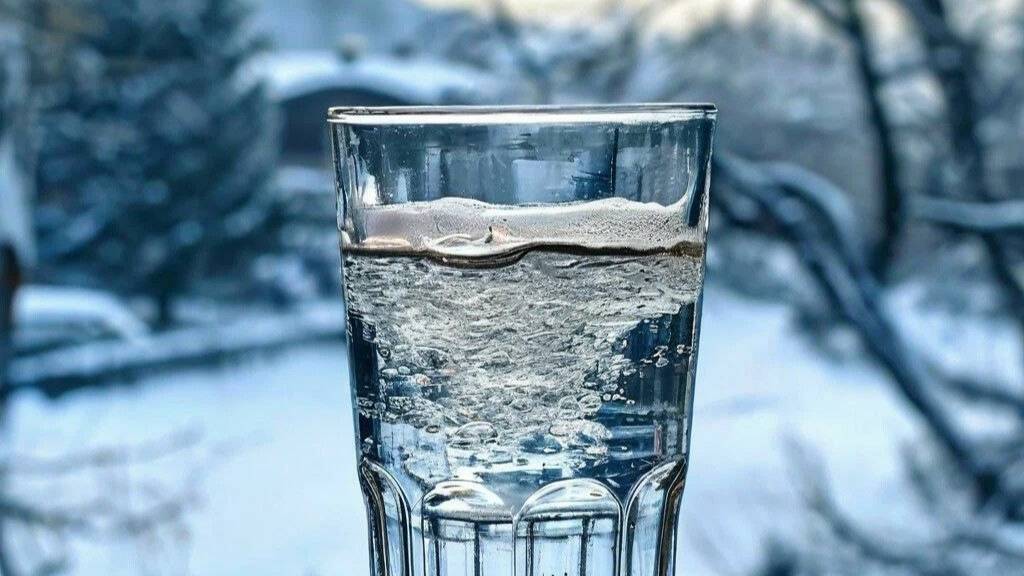 Шепоток на стакан воды.