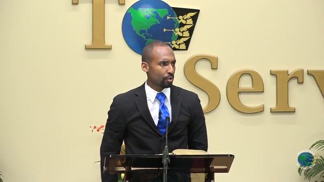 Пасторы АСД разворачивают  путевые указатели . Э. Энрикес