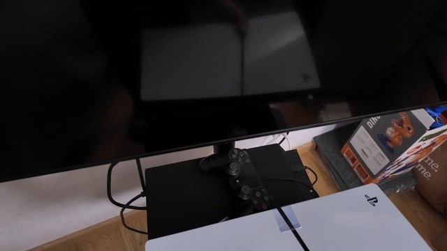 PlayStation 5 - ВПЕРВЫЕ распаковываю и запускаю | ВЛОГ