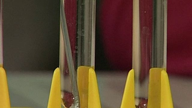 102. Электрохимический ряд напряжений - вытеснение водорода металлами