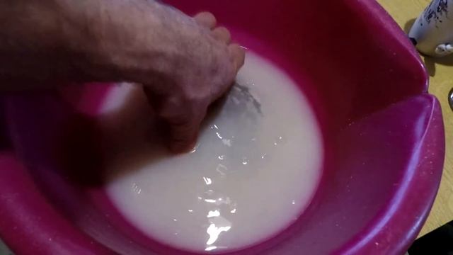 Как почистить наждачку