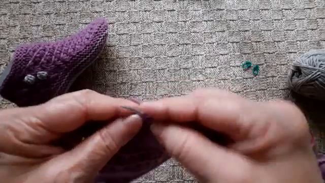 Вяжем следки из толстой пряжи спицами