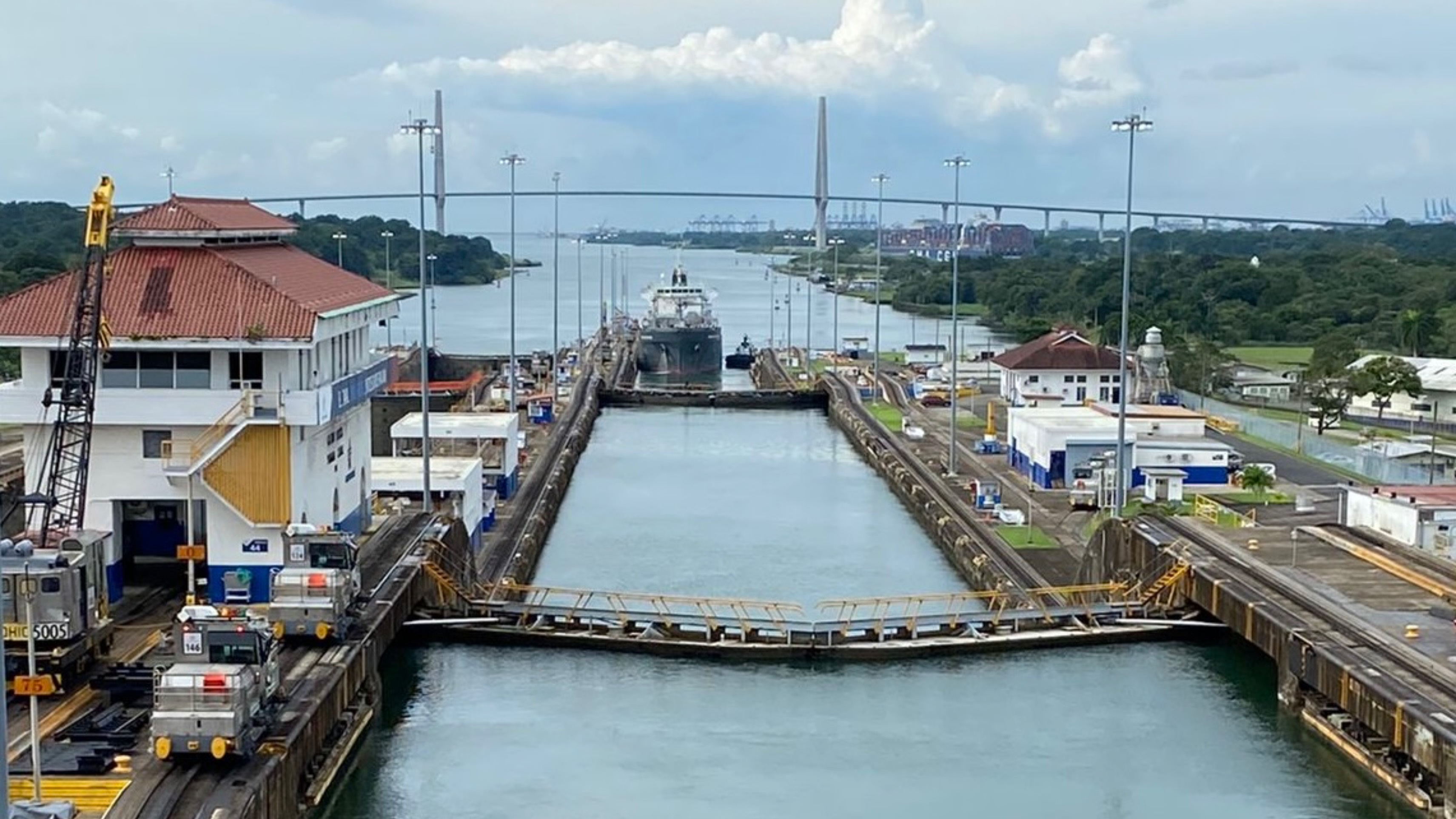 Панамский канал. Инженерное чудо. Соединяет 2 океана