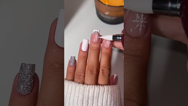 Новогодние ногти 2