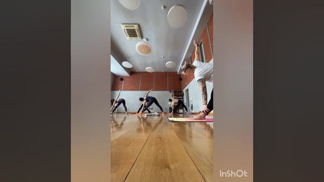 Практика в центре йоги Прана г. Москва