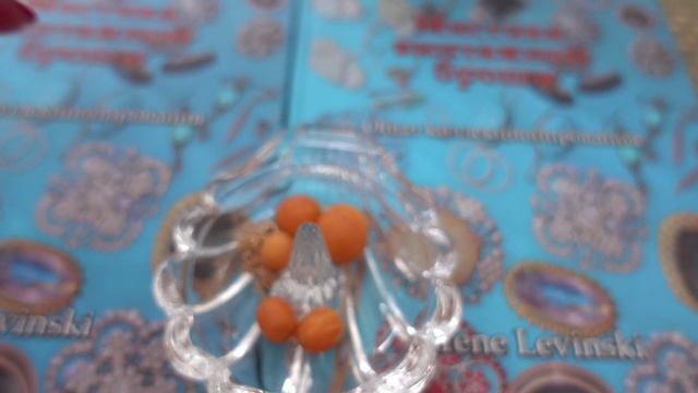 Янтарь, кольца.