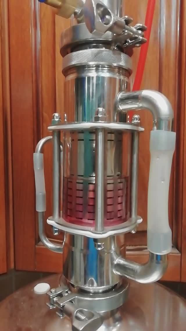 Красная смородина на экстракторе Сокслета.