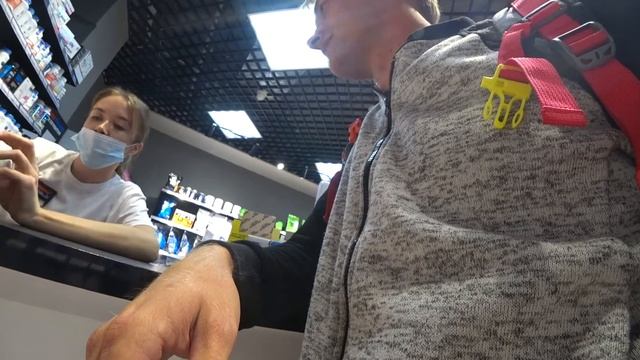 Купил витамины в магазине здорового питания ТЦ Европа Абакан. OPTI-MEN, OMEGA-3, 5-HTP.