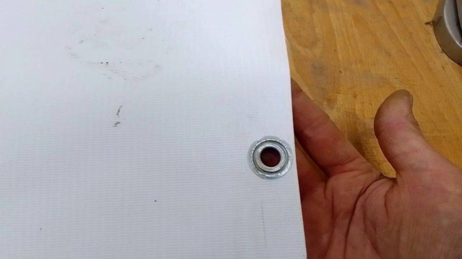 Установка люверсов на ПВХ тент.