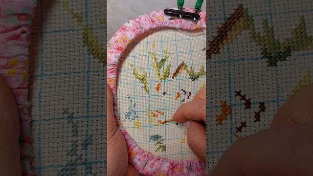 Вышивка крестом "Розы для мастерицы" потихоньку продвигается 👌❎️🌹🌹🌹Часть3