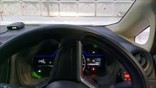 Гибридный Ниссан Note E-power
