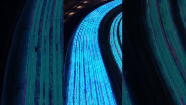 В Харбинском снежном городке открылась гигантская ледяная горка длиной 500 метров ❄️