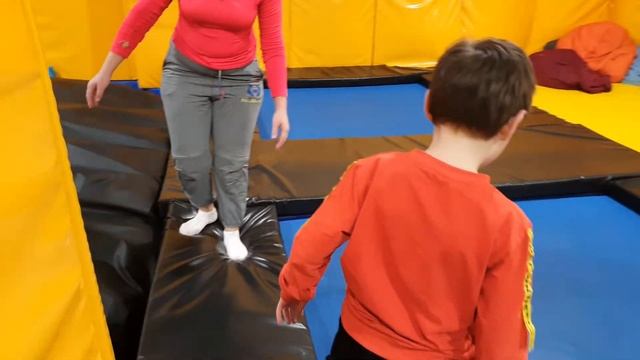 Батутный центр Jolly Jump. Абакан. Батуты