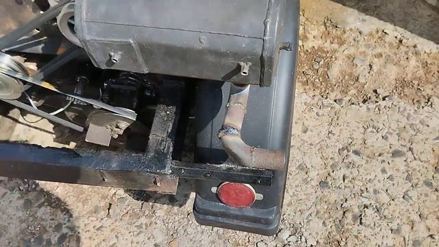 Минипогрузчик. Перенес глушитель