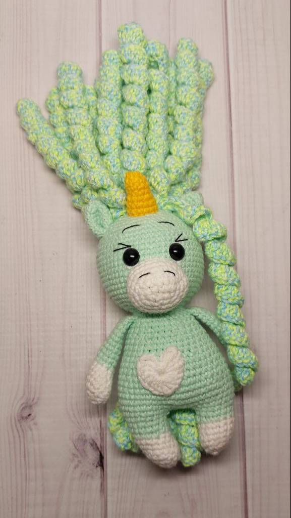 Готова КРАСИВЕЙШАЯ салатовая единорожка крючком✨️🔮😍🧶 Вяжу на продажу 💰💰💰