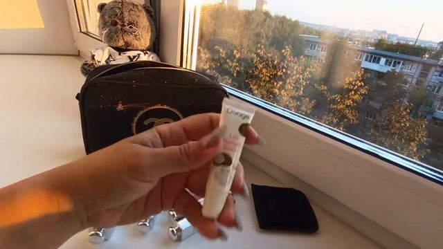 Уход за кожей губ. Сентябрь 2023 года.