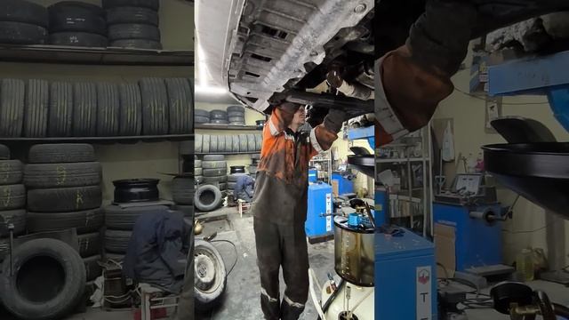 тебе тут одному не скучно