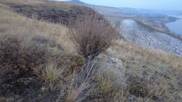 Горы рядом с Минусинском. Прогулка вдоль горы. Поездка в горы