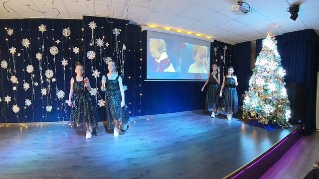 Песня "Семейный альбом"
5 класс