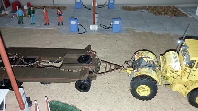 Прицеп трал тяжеловоз ЧМЗАП 5208 1:43. Самоделка