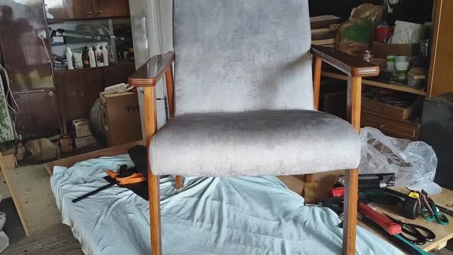 Как самому восстановить старое кресло времен СССР? Перетяжка кресла велюром.