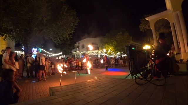 Евпатория. Огненное шоу. Набережная Горького.