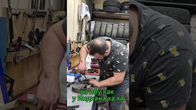 Toyota Noah замена задних тормозных колодок 2