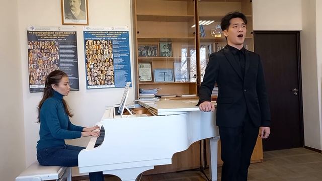 Ф. Дуранте, ариeтта "Danza, danza!" ("Руку дай, дорогая") -поёт Вэньчжэн Линь, концерт. В. Путилина