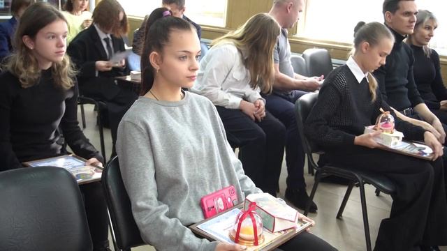 Ученица школы №12 Благовещенска стала победителем конкурса  рисунка «Скажем мошенникам «СТОП!»