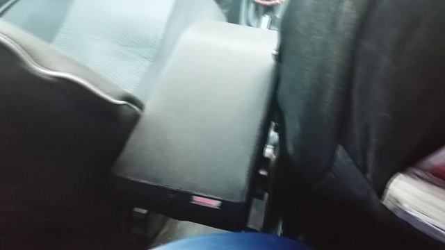 Подлокотник В  Машину