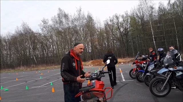 ПАУК В ГОСТЯХ У ДОКА