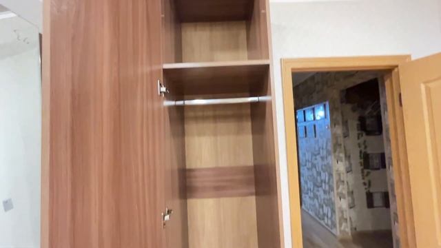 С мужем не виделись, а шкаф собрали! Сборка мебели - процесс идет!