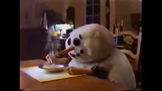 Новогодняя реклама: CAMPBELL'S SOUP - 1998 version of 1993 Snowman Christmas Commercial